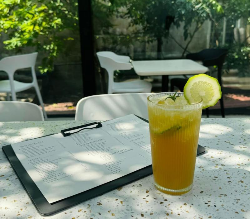 Top 5 Most Popular Hand-Mashed Lemon Tea Spots in Ho Chi Minh City ...