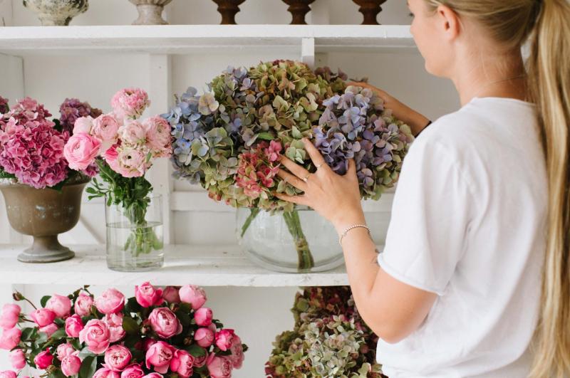 Top 5 Beautiful Fresh Flower Shops in Long Bien District, Hanoi - Mytour.vn