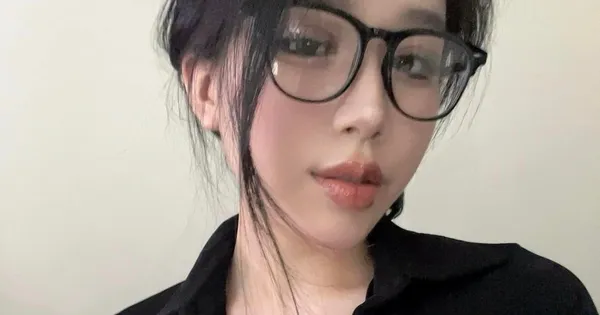 Fan hâm mộ yêu cầu "kết bạn", streamer giàu có nhẹ nhàng nhắc nhở về ...