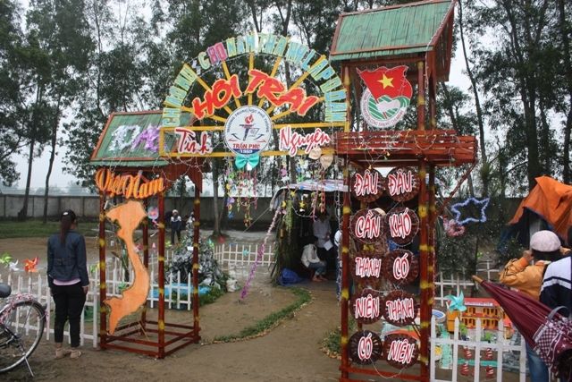 Top 10 Most Beautiful and Meaningful Summer Camp Gate Designs