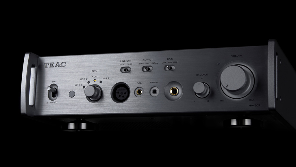 TEAC HA-507: Amplifier tai nghe kết hợp preamp analog thuần, giá 1999 USD | Tác giả: HThanhLoi