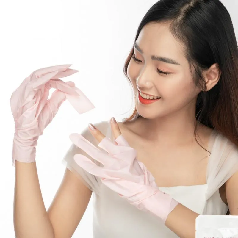 Top 6 Best Hand Masks for Dry Winter Skin - Mytour.vn