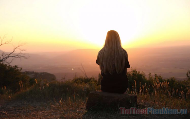 Images of lonely, melancholic women reflect deep emotional struggles ...