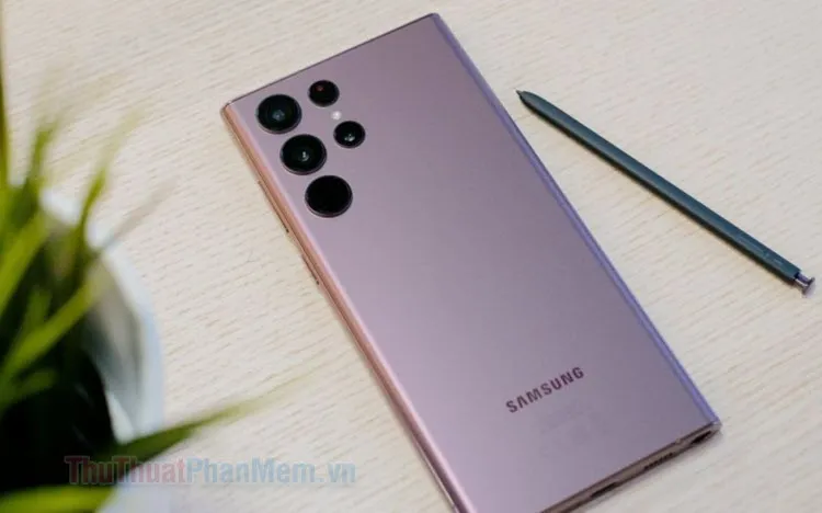 Top 5 Smartphones with Built-In Stylus Worth Buying in 2024