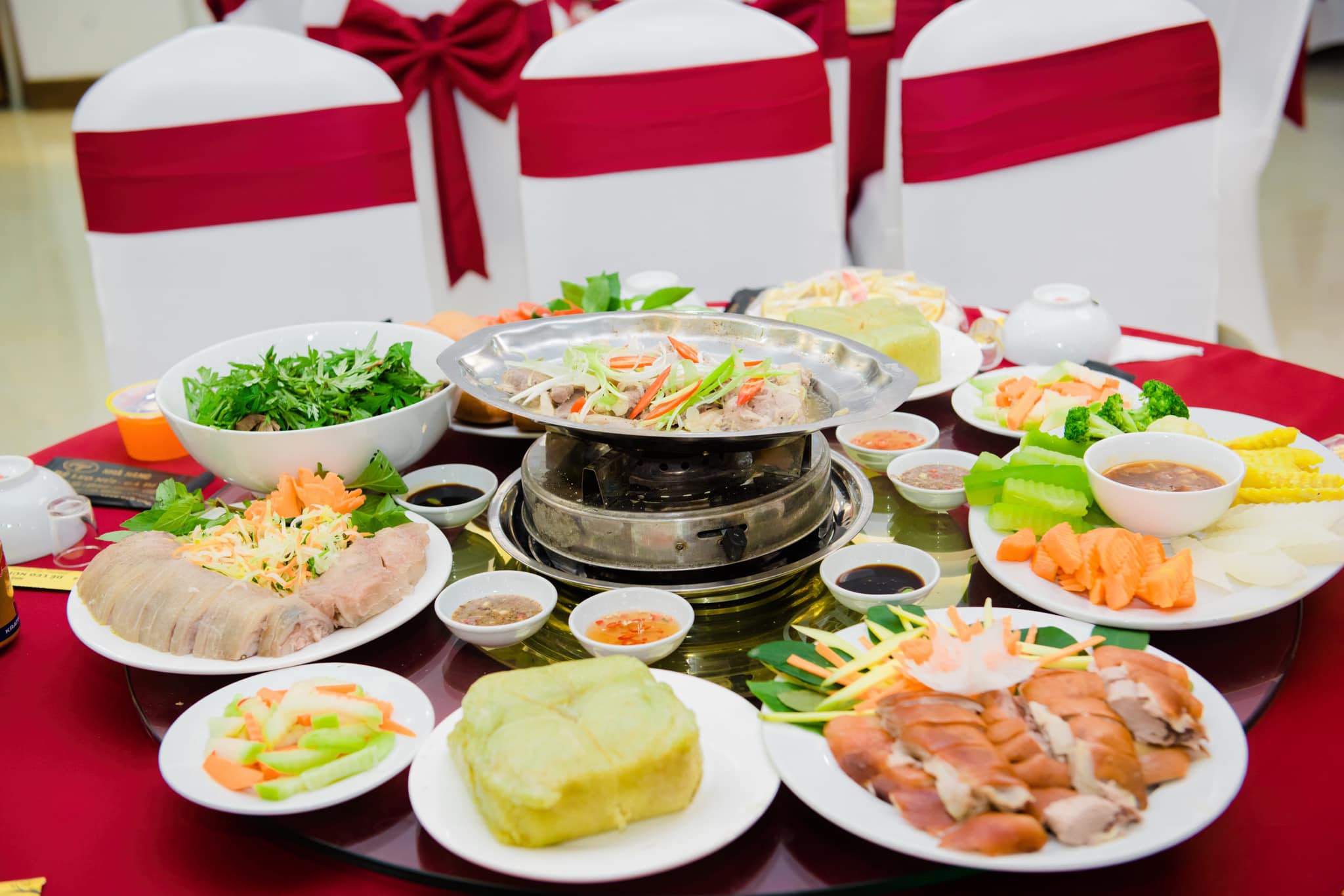 Top 7 Best Restaurants and Eateries in Nghi Loc District, Nghe An ...