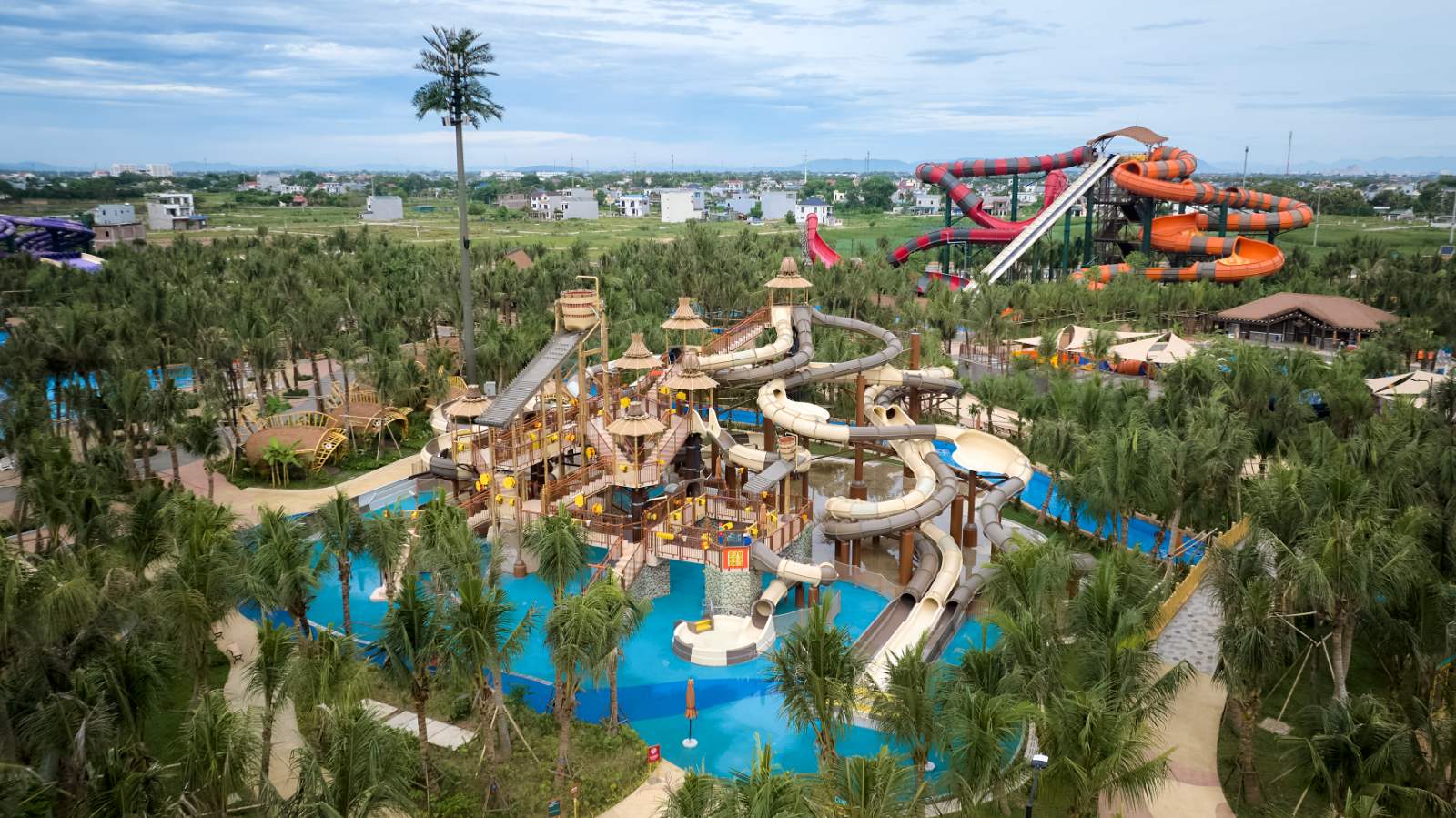 The Sun World Sam Son entertainment complex has officially opened its ...