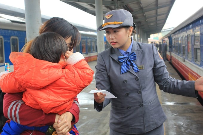 How much does a train ticket cost? The fastest way to book train tickets