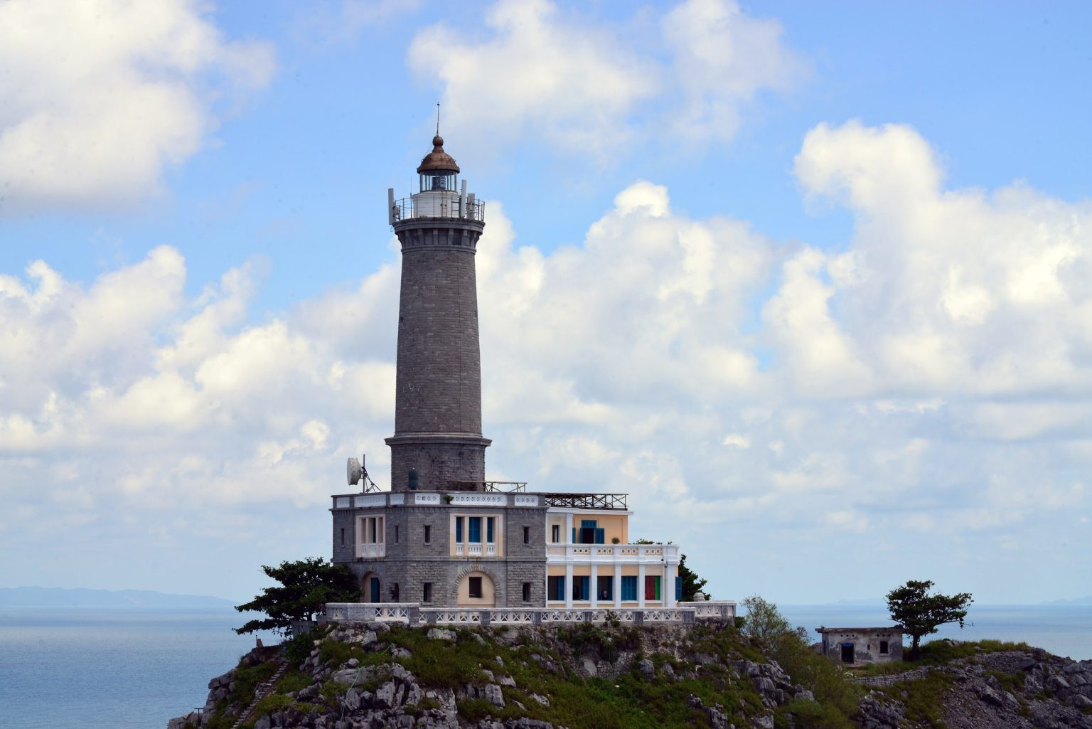 Long Chau Lighthouse – The ‘Eternal Eye’ that Never Fades