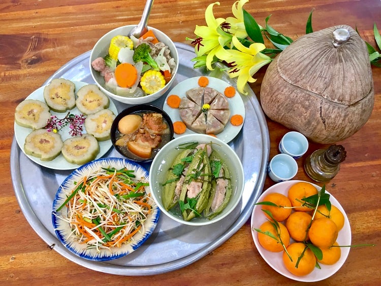 Delight your senses with 9 visually appealing and delicious Western Tet ...