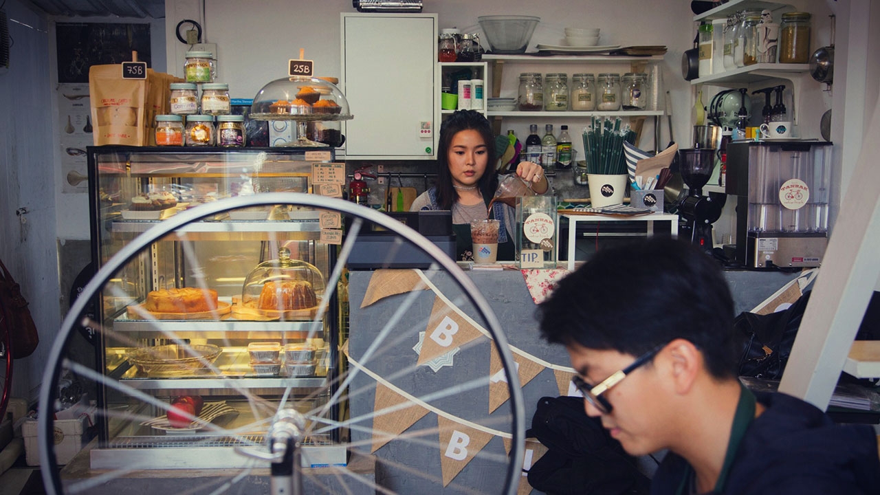 BAKING BIKE CAFE คือคาเฟ่ที่มีความแตกต่างแต่ลงตัวโดยการนำจักรยานมาผสมผสานเข้ากับการทำขนมอบ