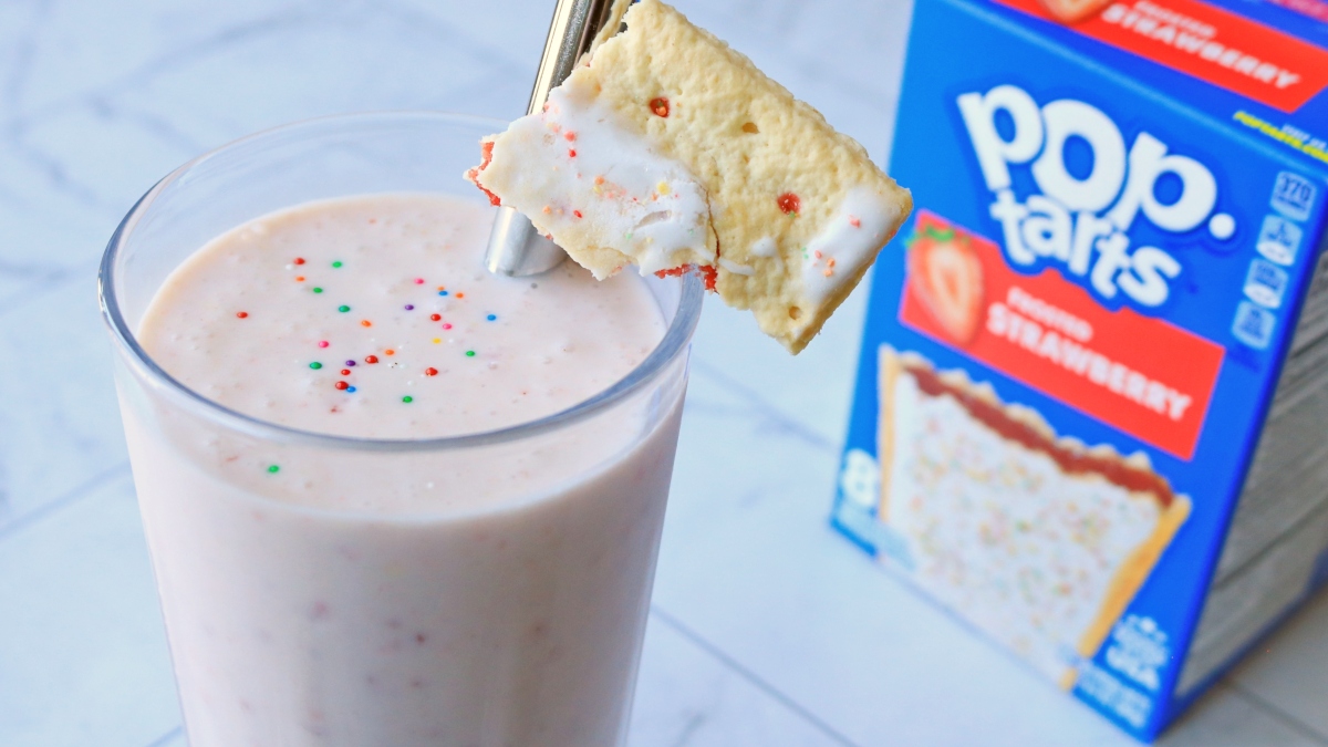 Give this Simple Pop-Tart Milkshake Recipe a Try | Mytour