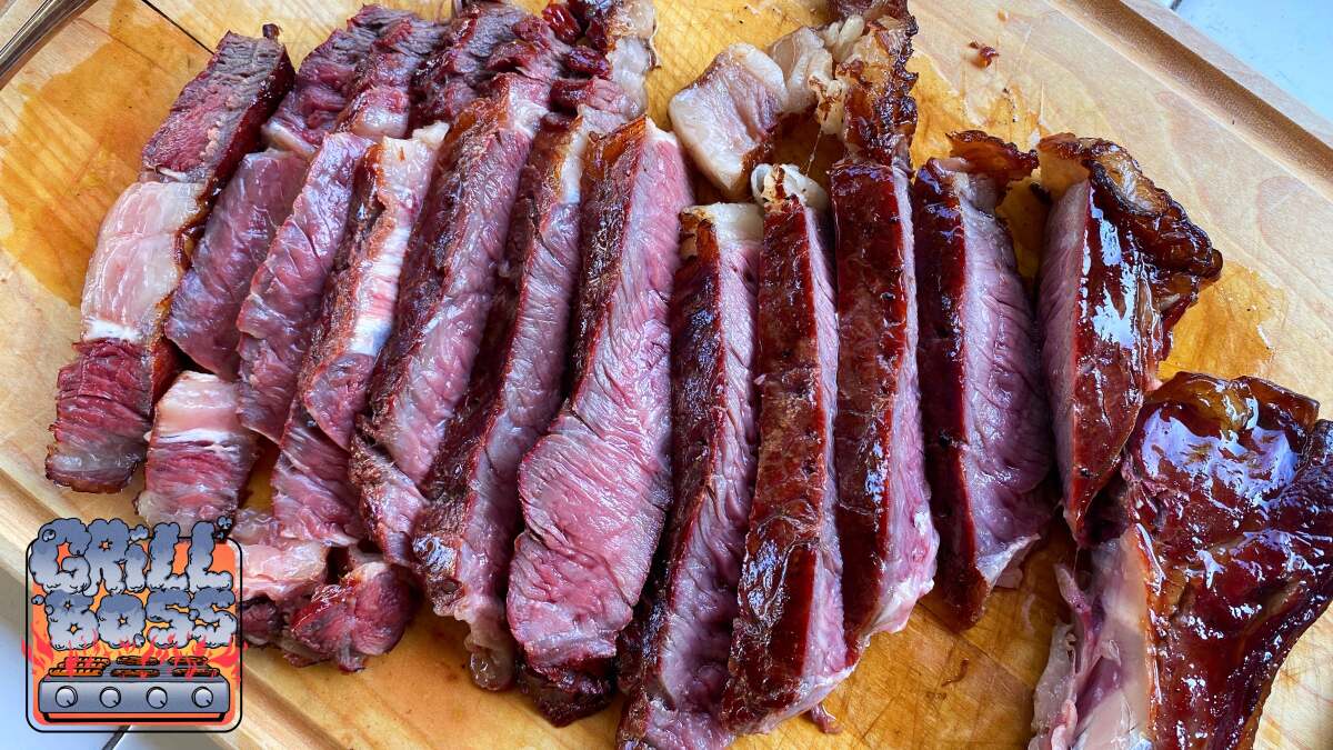 Mastering the Perfect Ribeye: Sous-Vide and Smoking Techniques | Mytour