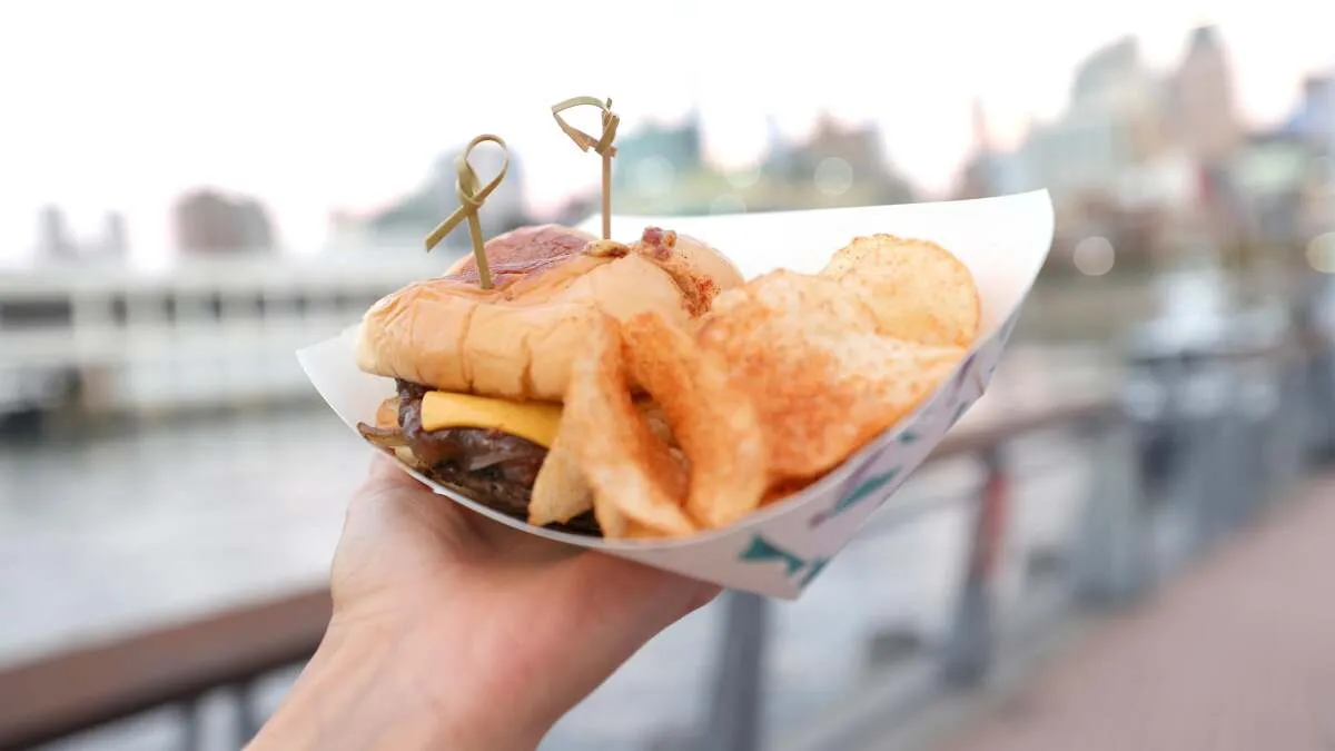 How to Request Hidden Fast Food Menu Items Without Being Rude | Mytour