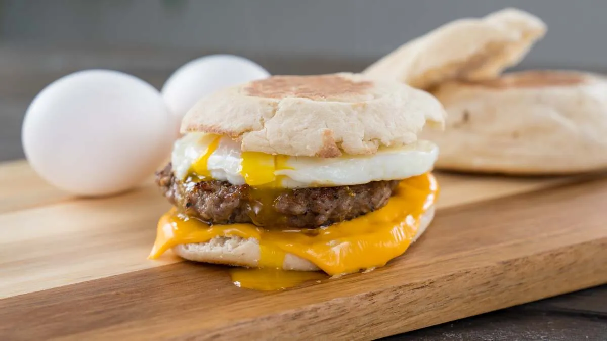 Steam a Perfectly Round Egg with an Ice Cube | Mytour