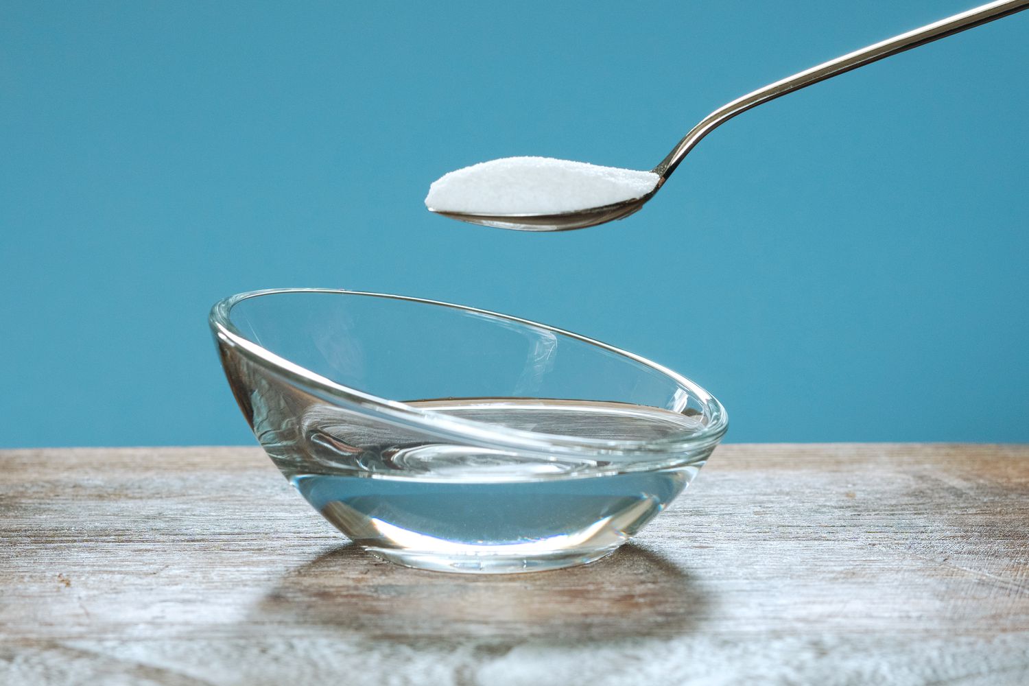 The Truth About Using Baking Soda and Vinegar for Cleaning: Why It’s ...
