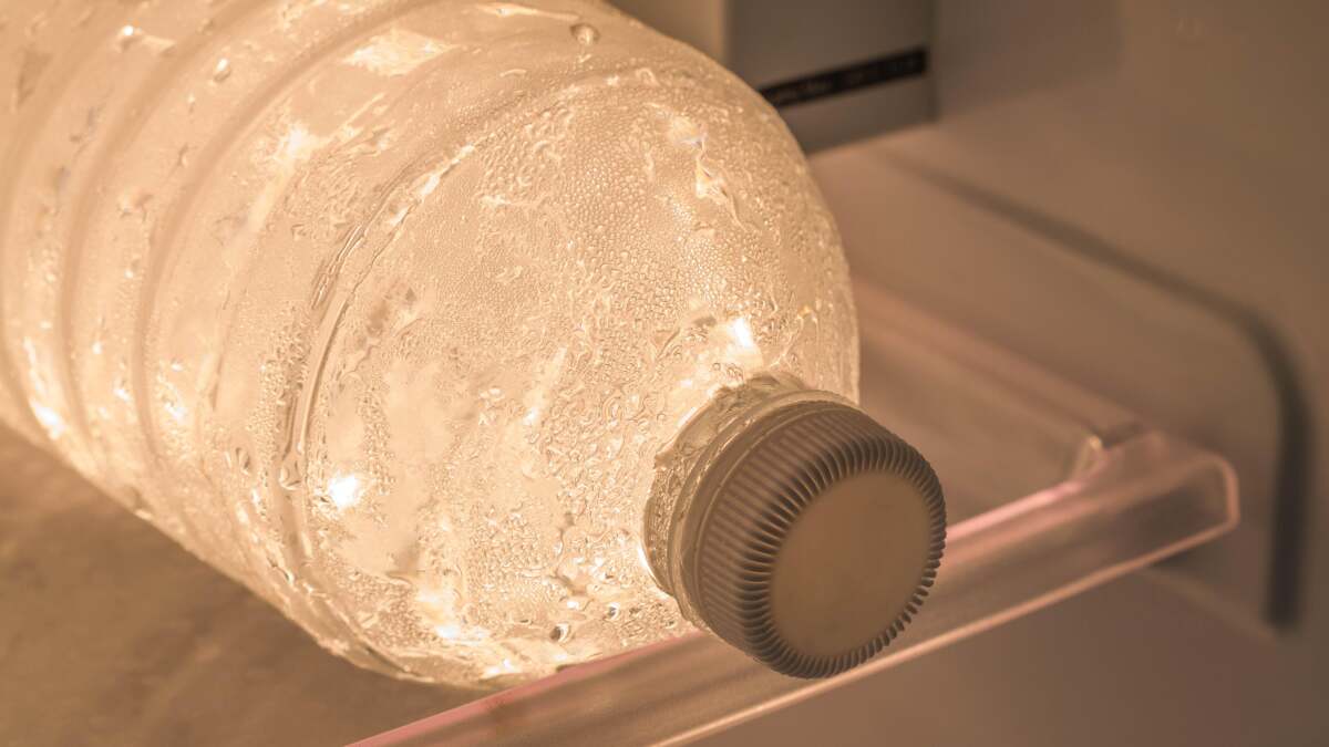 The Benefits of Freezing Your Water Bottles at an Angle | Mytour