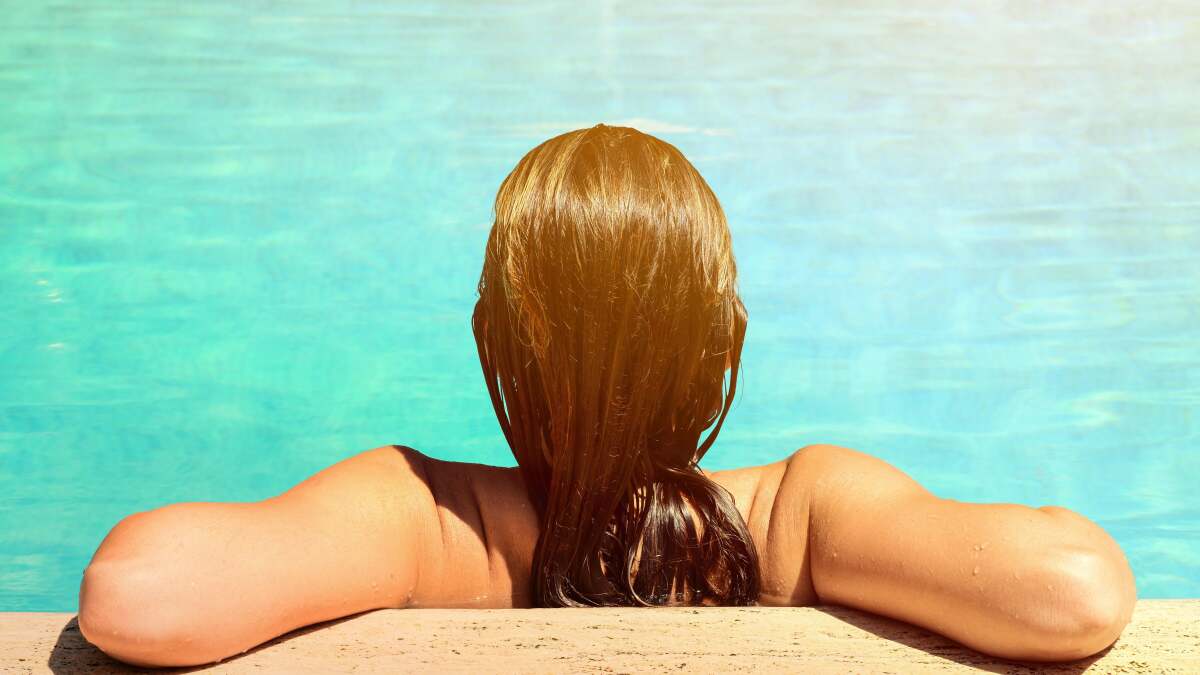 How to Protect Your Hair While Swimming