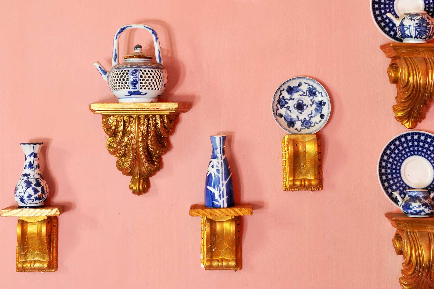 6 Heirloom Items From Grandma's House That Are Worth Holding Onto