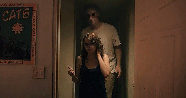 10 Terrifying Horror Films That Keep the Villain Hidden - Mytour