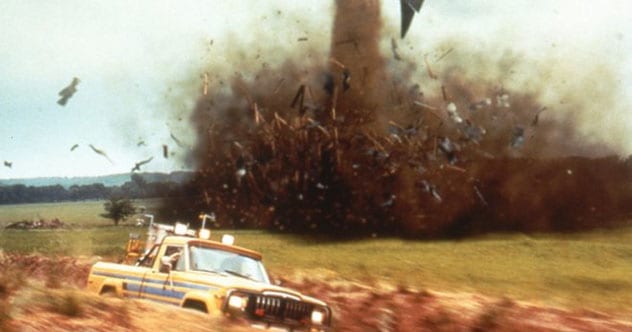 Top 10 Disaster Movie Scenes Analyzed by Experts - Mytour