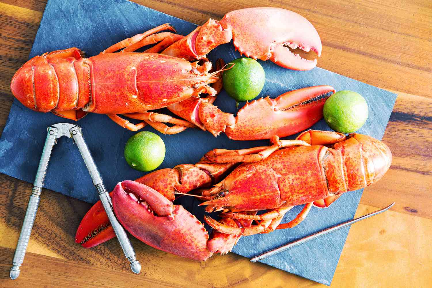 Mastering the Art of Lobster Dining: A Step-by-Step Video Guide