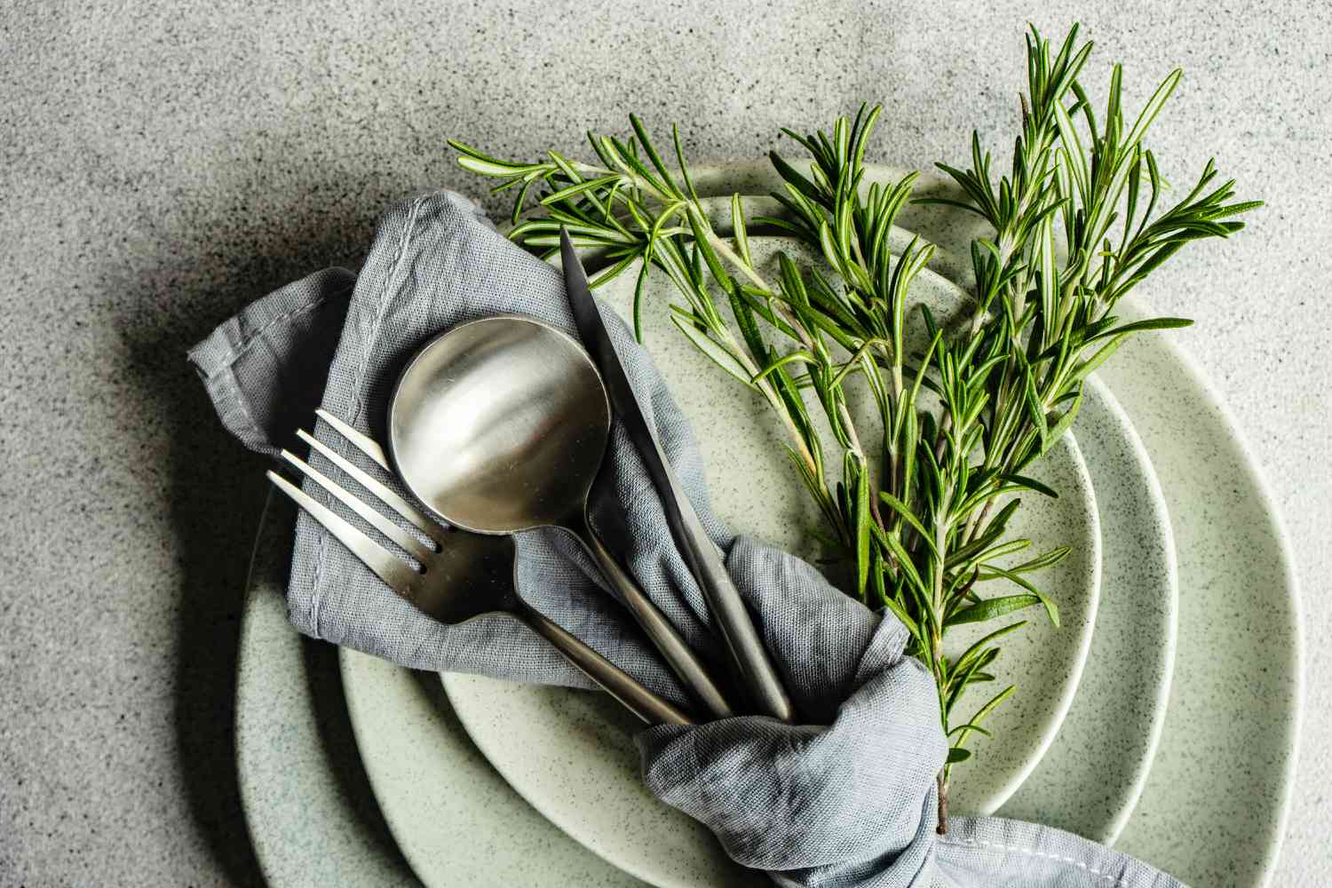 16 Creative Napkin Folding Techniques to Elevate Your Dining Table ...