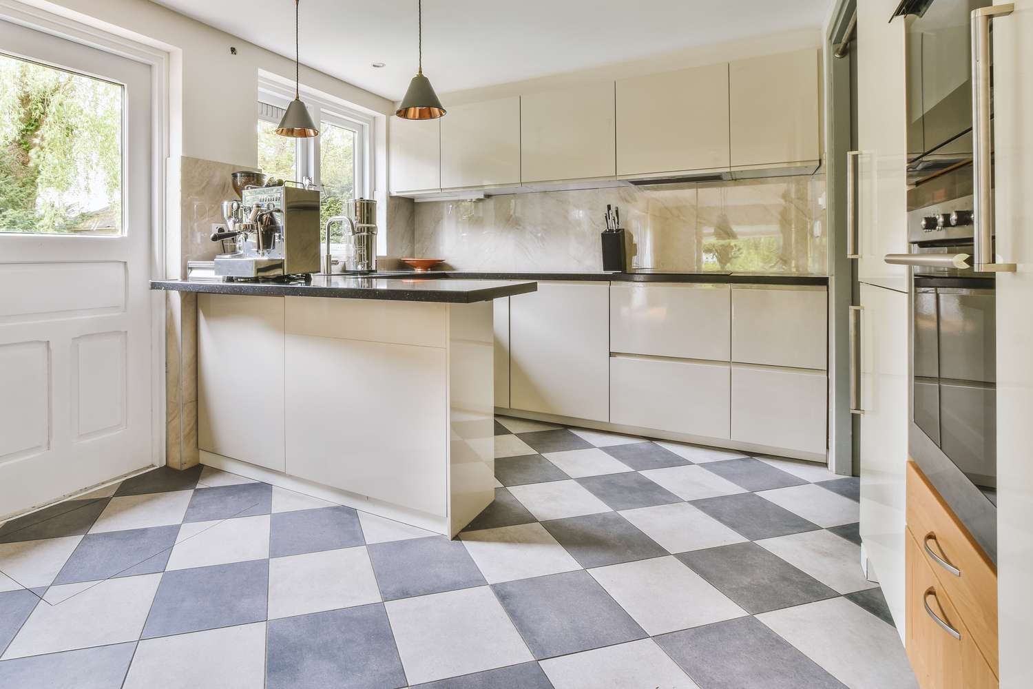 30 Stunning Kitchen Tile Flooring Ideas