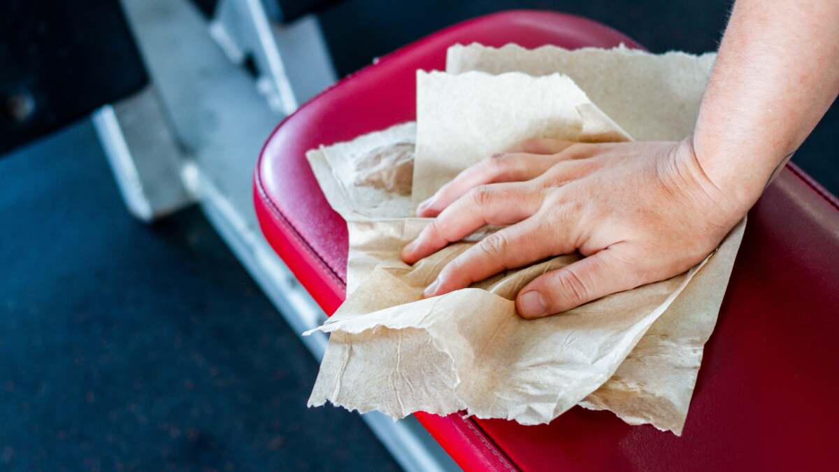 What Gym Equipment Needs to Be Wiped Down? | Mytour