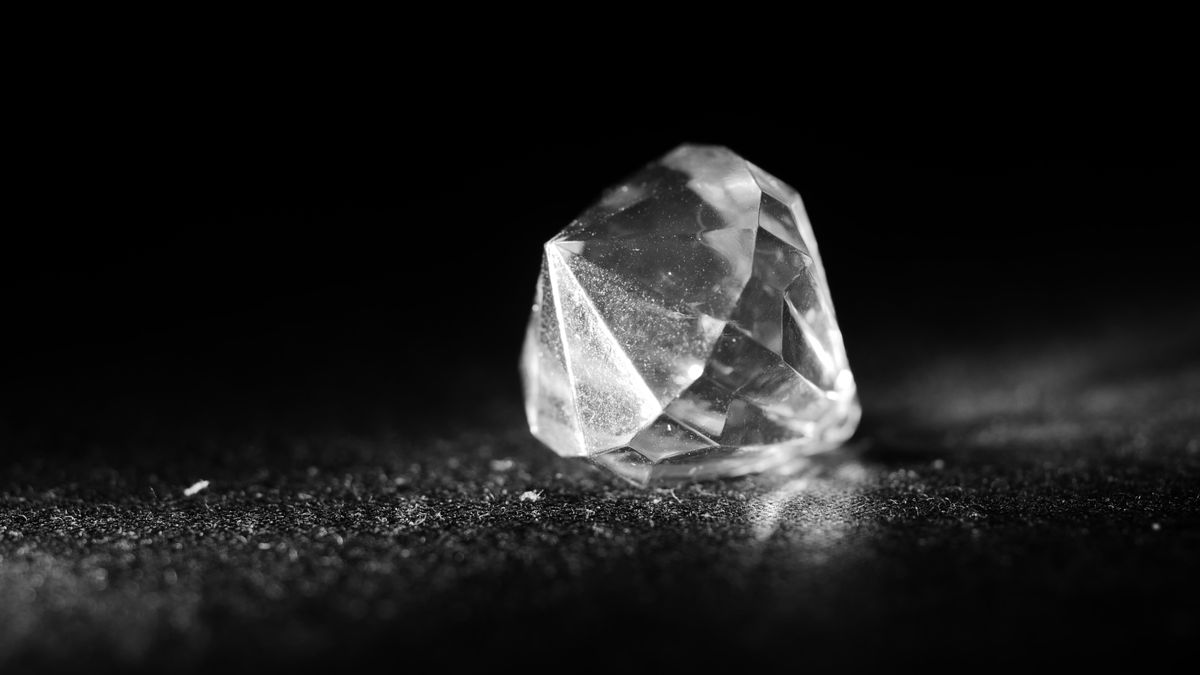Uncover the power of Clear Quartz: A crystal renowned for its clarity ...