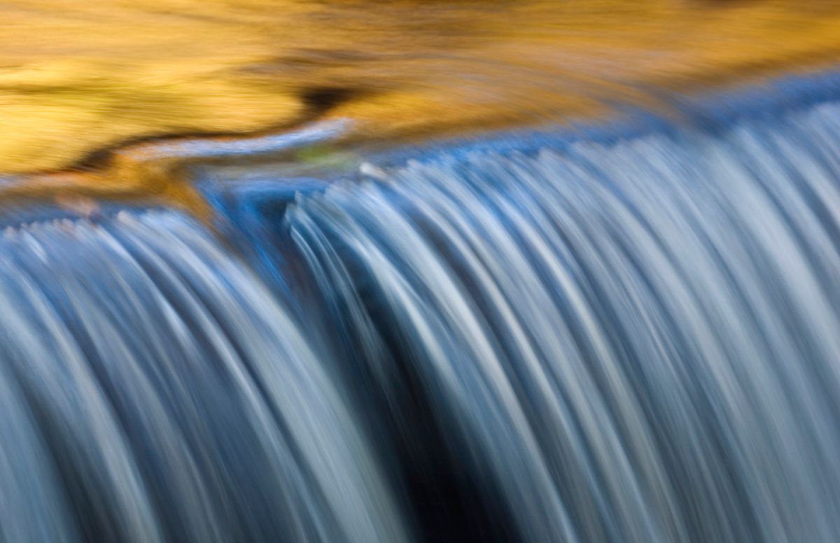 Exploring Impossible Colors (Such as Stygian Blue) | Mytour