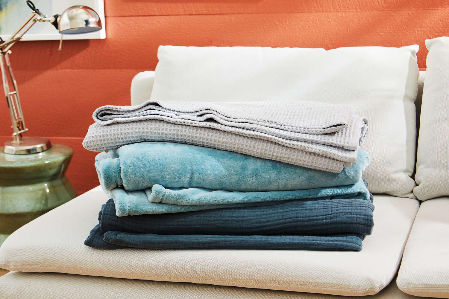 The 10 Top-Rated Blankets, Reviewed and Tested