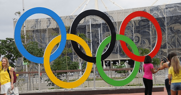 10 Unusual Moments in Sports Ceremonies - Mytour