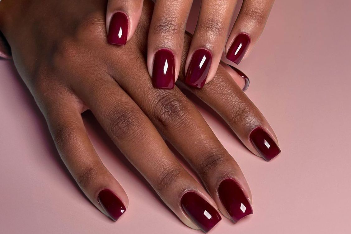 Cherry Mocha: The Nail Color Dominating This Fall's Trend Scene