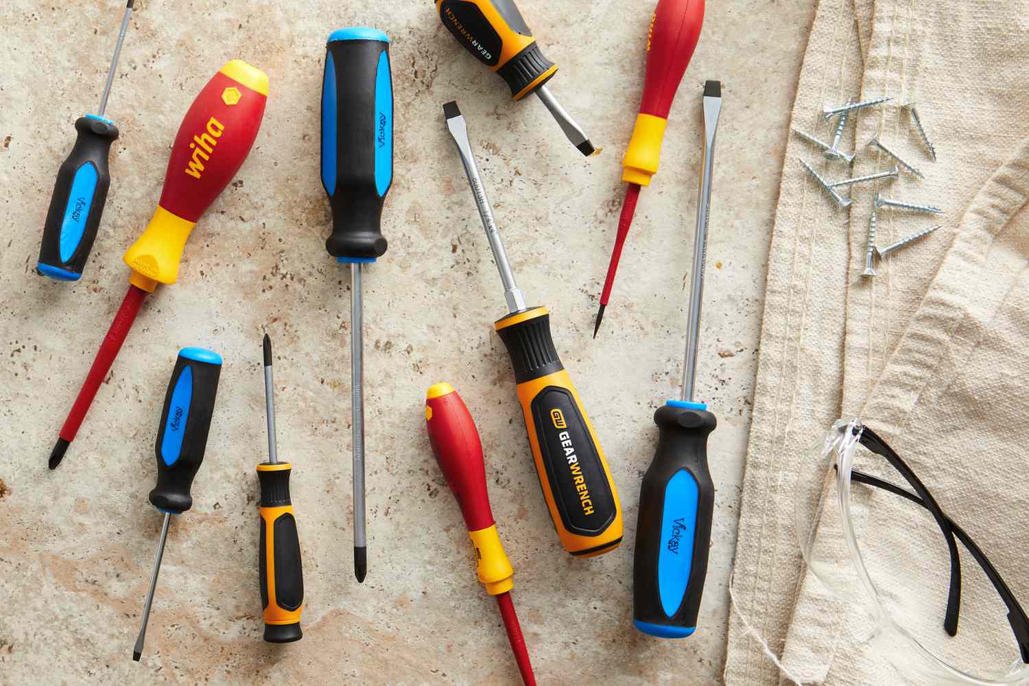 Top 9 Screwdriver Kits Evaluated and Rated