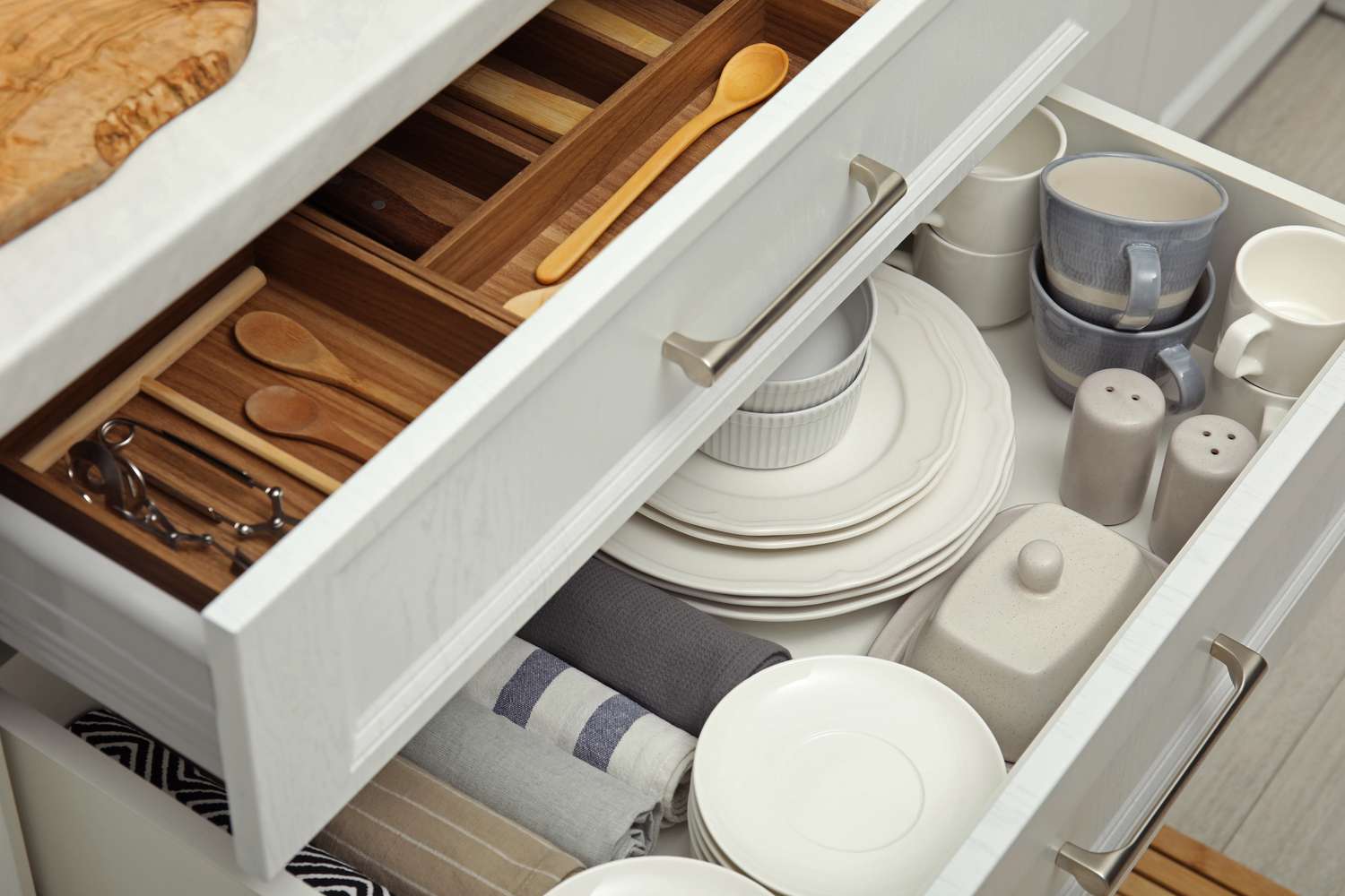 4 Essential Items for a Well-Organized Kitchen