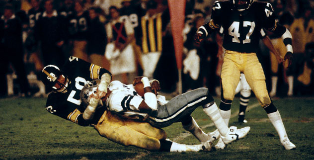 Top 10 Most Powerful Hitters in NFL History - Mytour