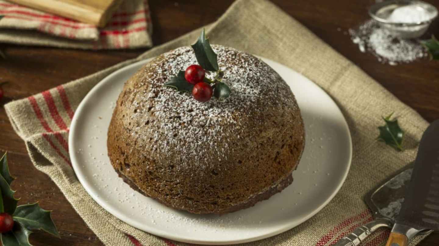 Bring a touch of royalty to your holiday celebrations by crafting the ...