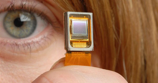 The 10 Tiniest Objects of Their Kind in the World