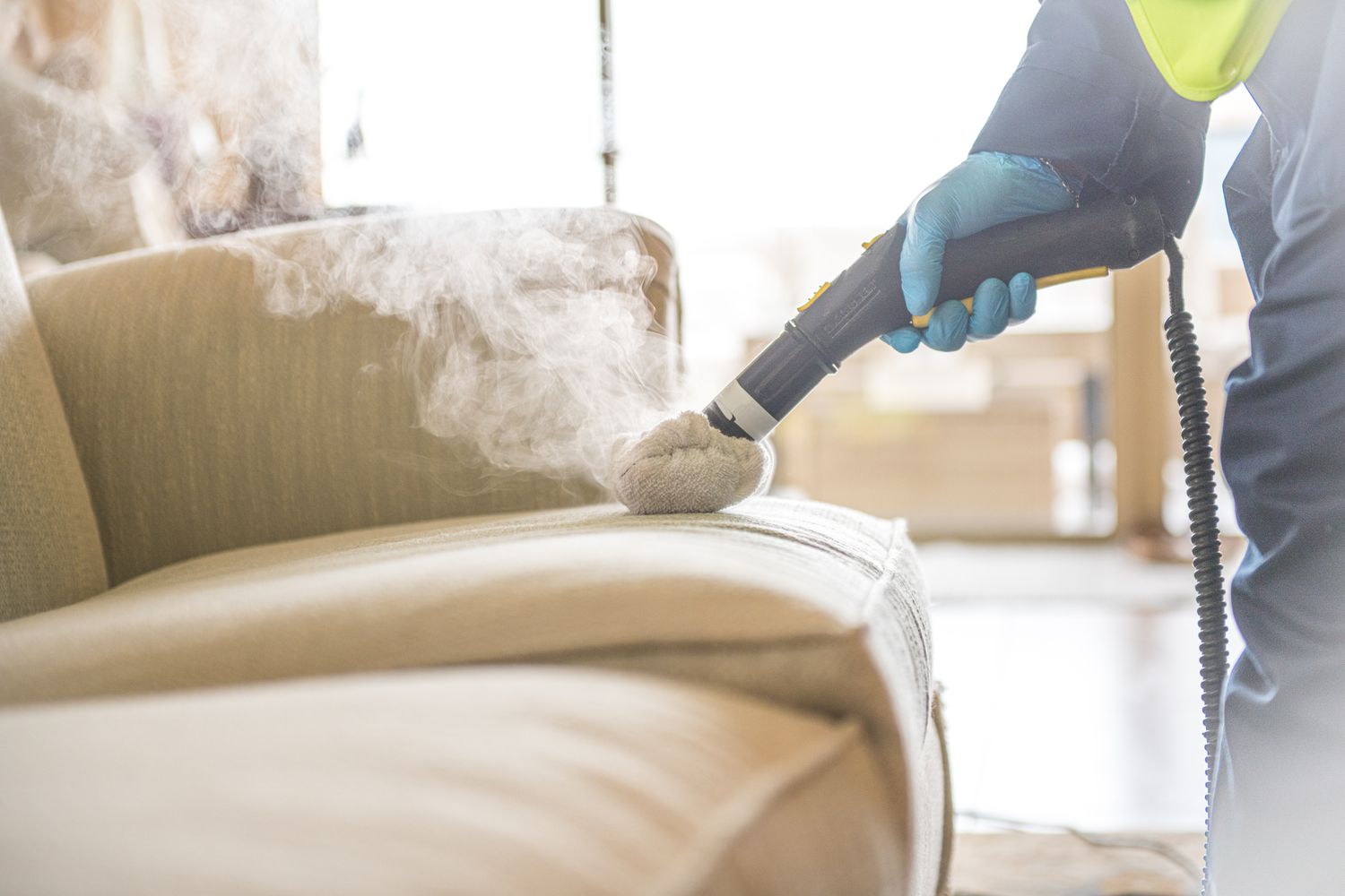 A Step-by-Step Guide to Using a Steam Cleaner