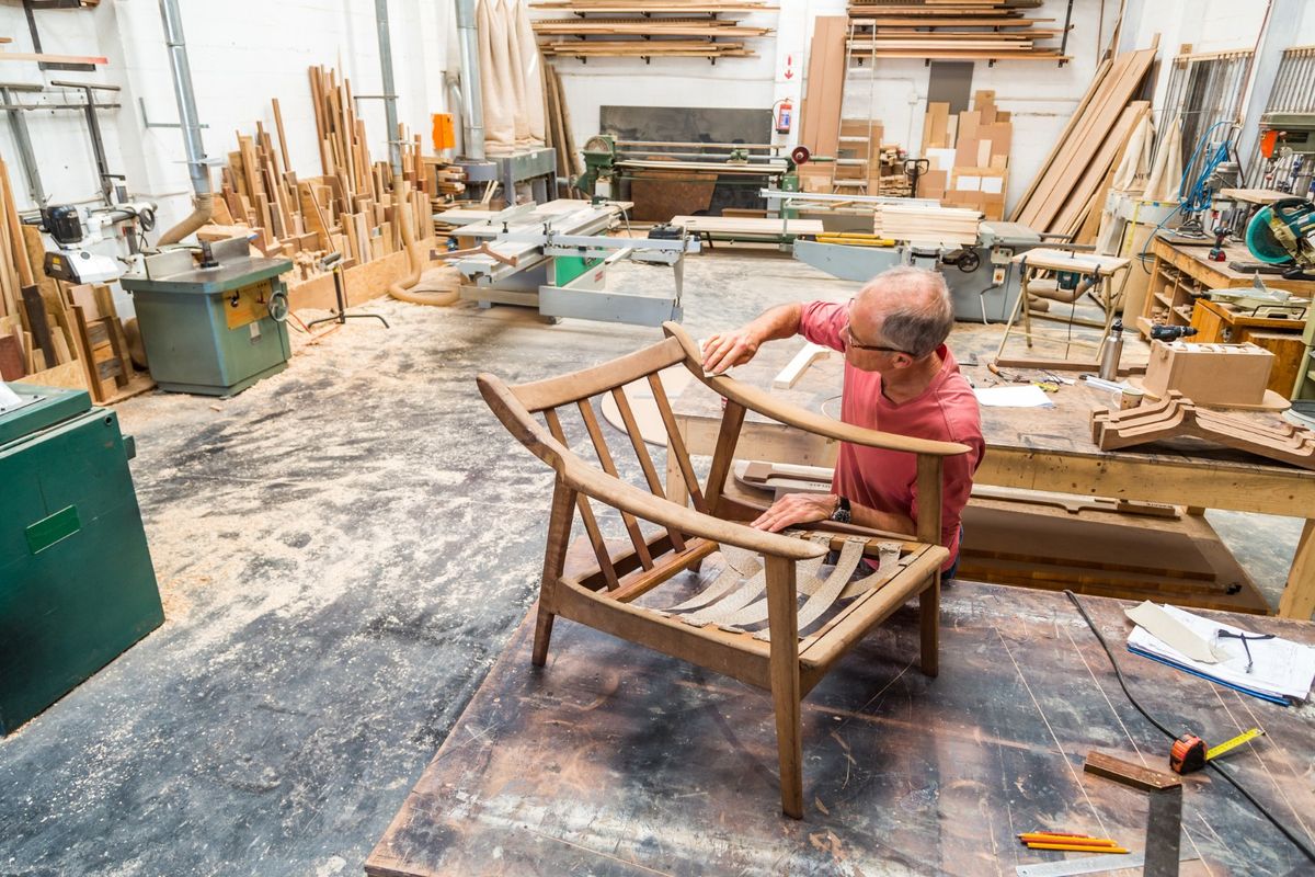 A Comprehensive Guide to Wood Types in Furniture: Essential Tips and ...