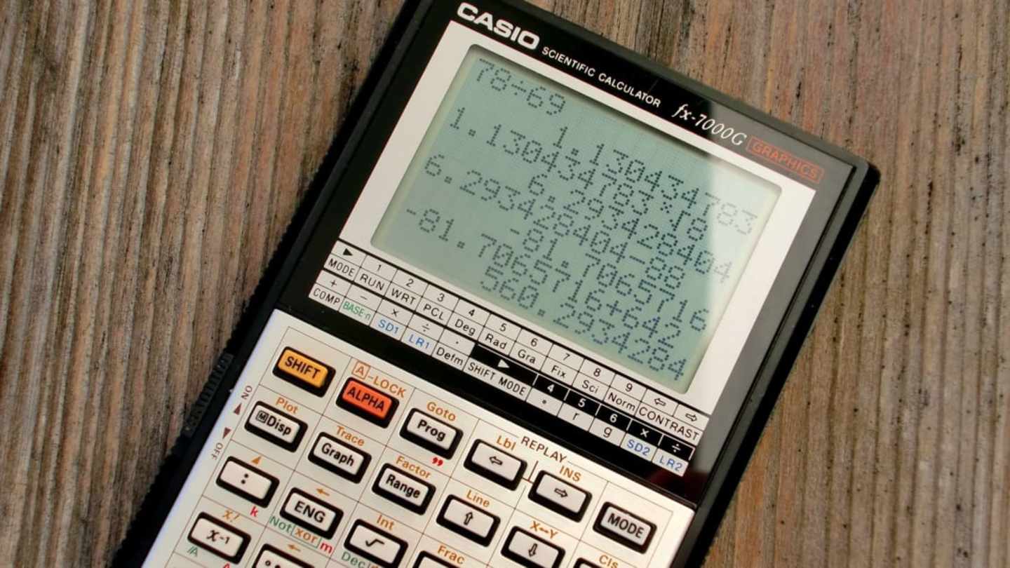 University of Texas graduate student Lisa Piccirillo cracked the Conway ...