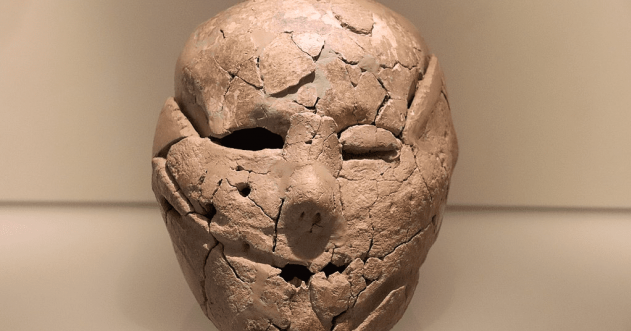 10 Remarkably Embellished Human Remains - Mytour