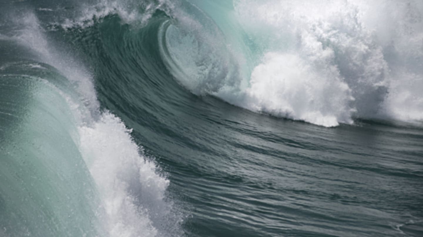 Gigantic 1600-Foot Waves Discovered Beneath the Ocean's Surface