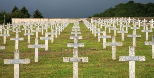 10 Must-Visit Graveyards Around the World - Mytour
