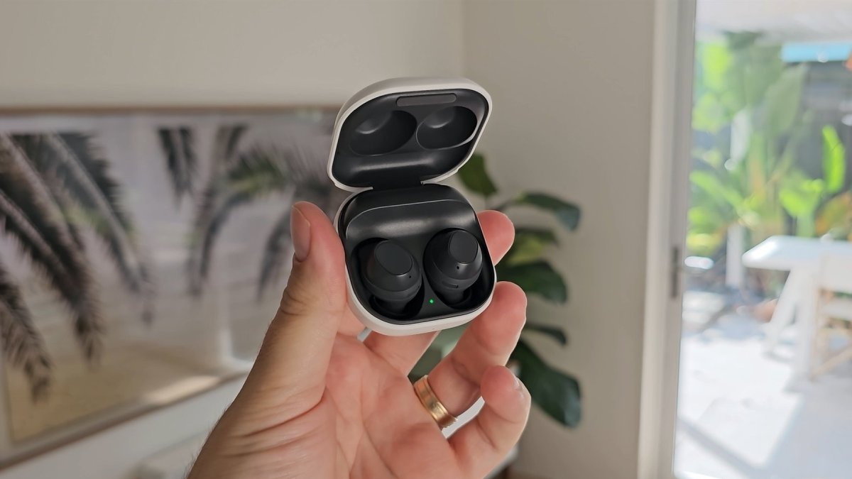 Galaxy Buds Core sẽ được trang bị pin dung lượng cao hơn Galaxy Buds FE